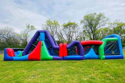 China Carrera de obstáculos inflable al aire libre grande de 40 del pie de las carreras de obstáculos 5k niños de los adultos para el alquiler en venta