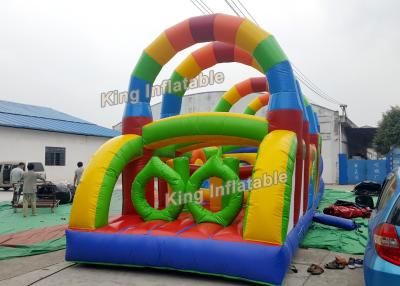 China 12-m-bunter Regenbogen aufblasbare Hindernis-Druckspiele, die Kurse PVC führen zu verkaufen