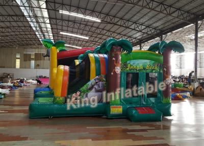 Cina Il piccolo castello gonfiabile dei buttafuori del PVC stampato verde scherza il campo da giuoco ignifugo in vendita