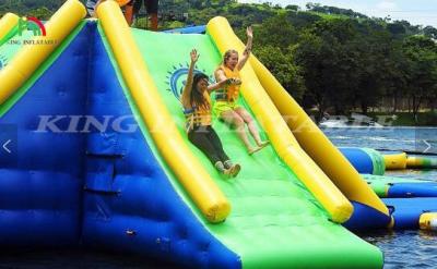 China Equipamento de parque aquático flutuante inflável à venda