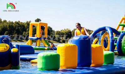 China Equipamento de parque aquático inflável Slide flutuante Trampolim à venda