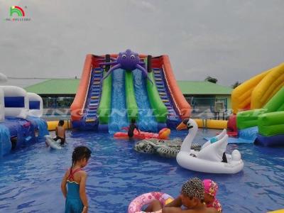 Cina Scivolo d'acqua gonfiabile giocattole da palla da nuoto piscine parco acquatico gonfiabile con piscina in vendita