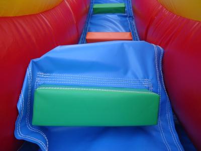 Cina Piscine d'acqua gonfiabile doppi scivoli chiusi rossi Bambini casa di rimbalzo commerciale acqua chiusa scivolo piscina in vendita