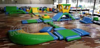 China Grappig Groot Pvc die Opblaasbare Waterparken voor Open Watervermaak verbazen Te koop