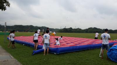 China Wettbewerb Herausforderung aufblasbare Sprung Hindernis Kurs PVC Matratze Lauf aufblasbare Kurs Ausrüstung für die Veranstaltung zu verkaufen