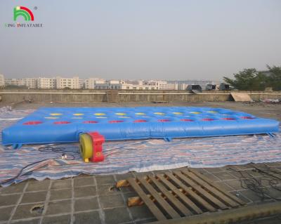 China Fora Yellow Challenge Inflatable Meltdown Desporto Jogo Com Máquina Rotativa à venda