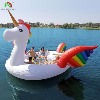Cina 6 Persone Inflatabile Peacock Acqua Monte Mare Lago Piscina Galleggiante Giocattolo Acqua Gigante Unicorn Flamingo Inflatabile Letto Galleggiante Per Festa Acqua in vendita