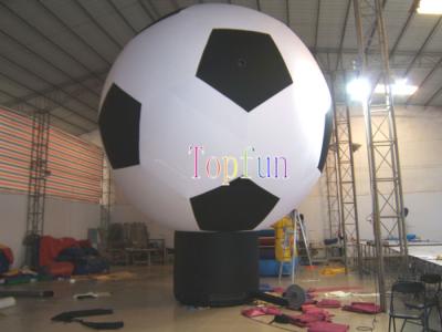 中国 オックスフォードの広告のための膨脹可能な広告の気球 3M の直径 5 の MetersTall のサッカー形そして様式 販売のため
