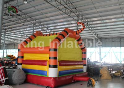 Cina Castello di salto gonfiabile dei buttafuori della tigre arancio della tela cerata del PVC per divertimento all'aperto in vendita