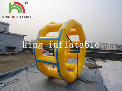 Cina cerchio di giallo della tela cerata del PVC di 0.9mm/giocattolo gonfiabili acqua del rullo per i giochi dell'acqua di divertimento in vendita