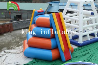 China Corrediça de escalada de flutuação inflável da torre da ilha de encerado do PVC para o parque da água à venda