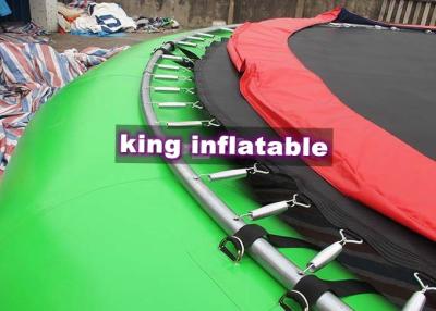 Cina Verde/bianco acquatici che salta il giocattolo gonfiabile dell'acqua, trampolino dell'acqua del diametro del PVC 5m in vendita