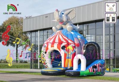 Cina Il castello di salto gonfiabile della discoteca variopinta del circo con lo scorrevole ha stampato il pagliaccio/animali in vendita