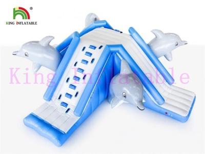 Cina Giocattolo gonfiabile del delfino dello scorrevole dell'aria della tela cerata del PVC dell'annuncio pubblicitario 0.9mm grande per il parco dell'acqua in vendita