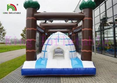 China jogos infláveis dos esportes do gelo do PVC de 0.55mm e do mundo da neve/curso de obstáculo surpreendente do projeto à venda