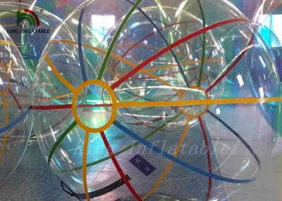 Cina Camminata gonfiabile variopinta su misura della banda al minuto sul PVC di Platone 1.0mm delle palle dell'acqua in vendita