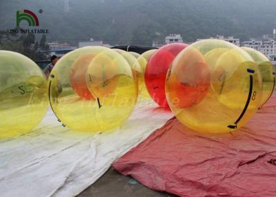 中国 使用料のための耐久の多彩で膨脹可能なウォーク・オン水球2m Dia 1.0mm防水ポリ塩化ビニール 販売のため