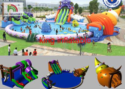 Cina parco dell'acqua del diametro di 30M con 3 acquascivoli gonfiabili impressionanti ed altri giochi dell'acqua in vendita
