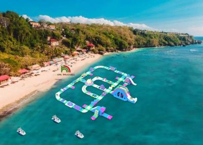 Cina Parco di galleggiamento gonfiabile di corsa ad ostacoli della spiaggia portatile per l'adulto 41x37m in vendita