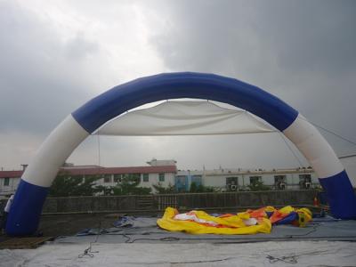 China Arco inflable del color azul y blanco para la venta/el alquiler inflable del arco en venta