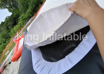 Cina Giochi gonfiabili neri di sport dell'airbag 4.9*3.7*1m della pista ciclabile in vendita