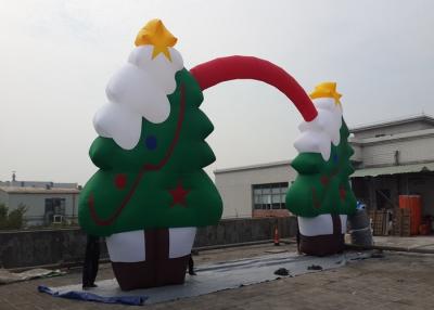 Cina Fiocco di neve gonfiabile di evento di arché della decorazione dell'albero di Natale del partito in vendita