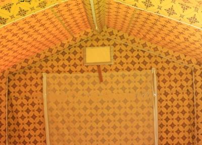 China Arabian Style Airtight Cube Travel Cabin Roof Top Tent for sale