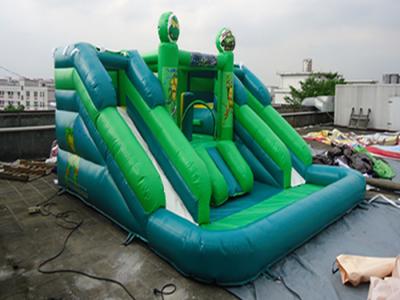 Cina Il CE certifica il materiale gonfiabile della tela cerata del PVC dell'acquascivolo per i giochi all'aperto in vendita