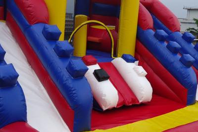 Cina Il doppio parteggia acquascivolo gonfiabile combinato per divertimento del parco dei bambini della pittura dell'eroe in vendita