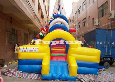 Cina Castello di salto di brigantino a palo gonfiabile sicuro, barca rimbalzante gonfiabile con lo scorrevole lungo in vendita