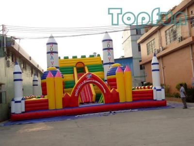 China Castelo de salto do centro do lançamento de Rocket 10m x 10m personalizados para o parque de diversões à venda
