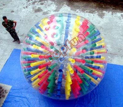 Cina Palla gonfiabile Shinning di Zorb dell'ente variopinto del PVC su misura con gli anelli a D per la manifestazione in vendita
