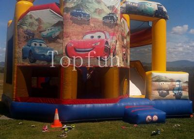 China Pvc-Raceauto Opblaasbaar Water het Springen Kasteel 5 x 5m Digitale Druk met Dia Te koop