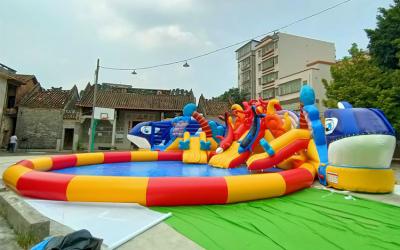 Cina Parco gonfiabile dell'acqua del PVC dello squalo enorme 0.9mm con la piscina in vendita