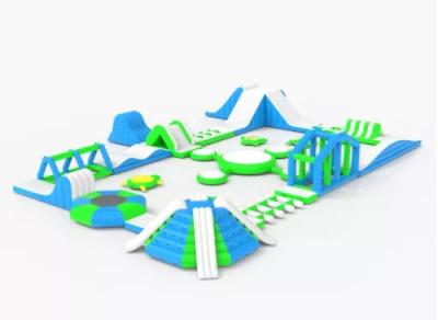 Cina Castello di salto di corsa ad ostacoli del parco dell'acqua di verde 28x20m Infaltable in vendita