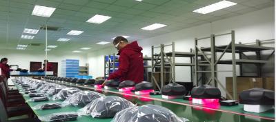 Cina FDA ha eliminato la pro depilazione del casco 650nm 405mW di ricrescita dei capelli del laser anti in vendita