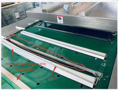 China Automatic Grade Continuous Belt Type Roll Vacuum Packaging Machine with 1800W Power for sale