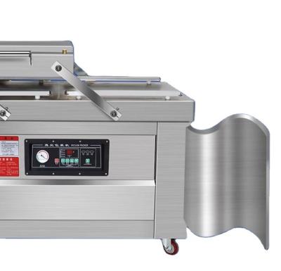 Cina 150 kg Capacità Industrial Double Flat Chamber Vacuum Packaging Machine per alimenti in vendita