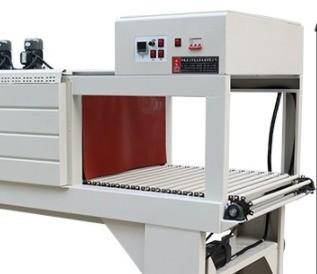 China Máquina de embalagem de garrafas de água de PET de manga de 180 kg fácil a semi-automática para embalagem à venda