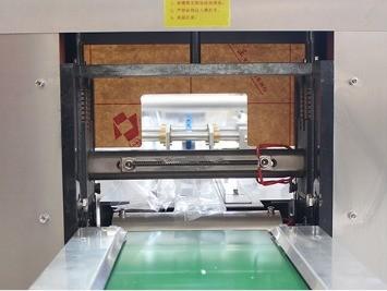 China Máquina de embalaje automática de alta velocidad de 800 mm para alimentos de pasta en venta