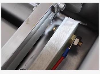 China 800W Sealing Power Vacuum Packed Rice Auto Shape Brick Vacuum Packing Machine For Rice for sale
