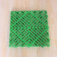 China Permeable  Plastic Interlocking Floor 3.9mm For Bathroom Multi Color for sale