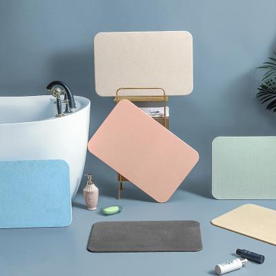 Cina Rendi il tuo bagno più sicuro e elegante con il nostro tappetino da bagno di diatomite antiscivolo da 40*60 cm in vendita