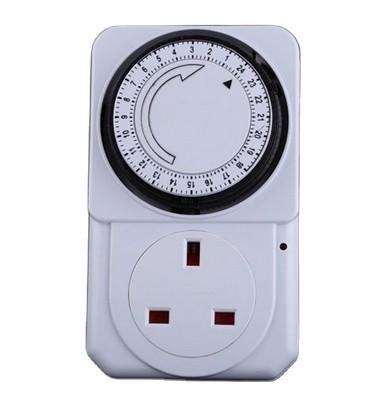 China Manual Mechanical Electronic Plug In Digital Timer Switch 24 Hours for sale