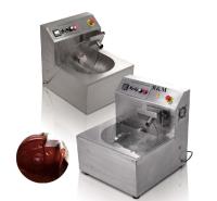 China Fully Automatic Mixing Wheel Chocolate Melting Tempering Coating Machine Easy to Clean for sale