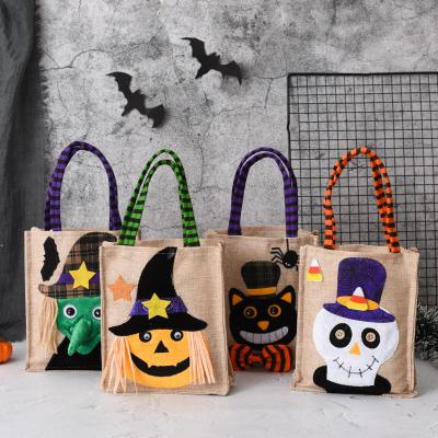 Cina 27g di lino sacchetto a tema di Halloween 26*15cm Sacchetto di caramelle Stregone zucca piccolo sacchetto regalo in vendita