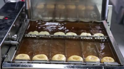 Cina Facile da usare friggitrice di ciambelle elettrica per macchine alimentari nell'industria alimentare in vendita