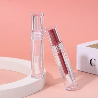 China PETG/ABS Material Structure Lipgloss Tube with Colored Lining and 4.5ml Capacity for sale