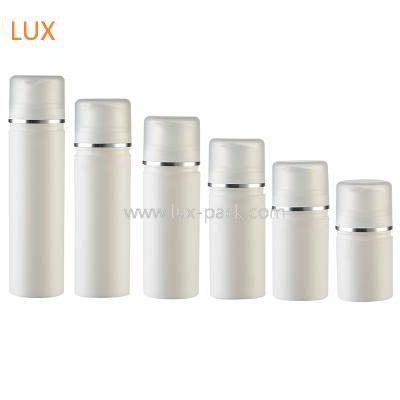 Cina Flacone airless con pompa da 15ml-50ml per la cura della pelle, altezza 102mm-165mm in vendita