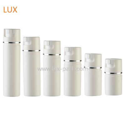 Cina Flacone con pompa airless in plastica da 15 ml 30 ml 50 ml per cosmetici in vendita